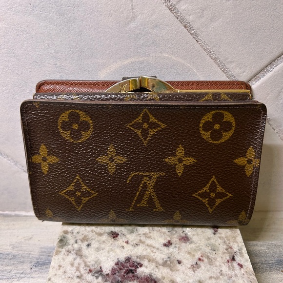 Louis Vuitton | Bags | Louis Vuitton Mono Kisslock Wallet | Poshmark